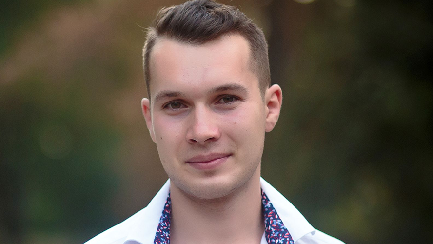 Ármin Cservenák: biography, videos - medici.tv