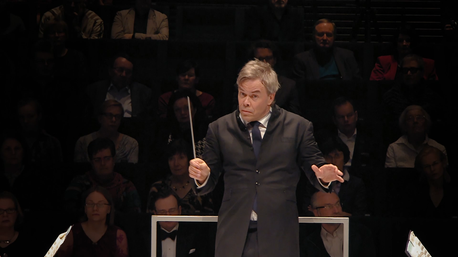 Hannu Lintu conducts Sibelius's Symphony No. 6